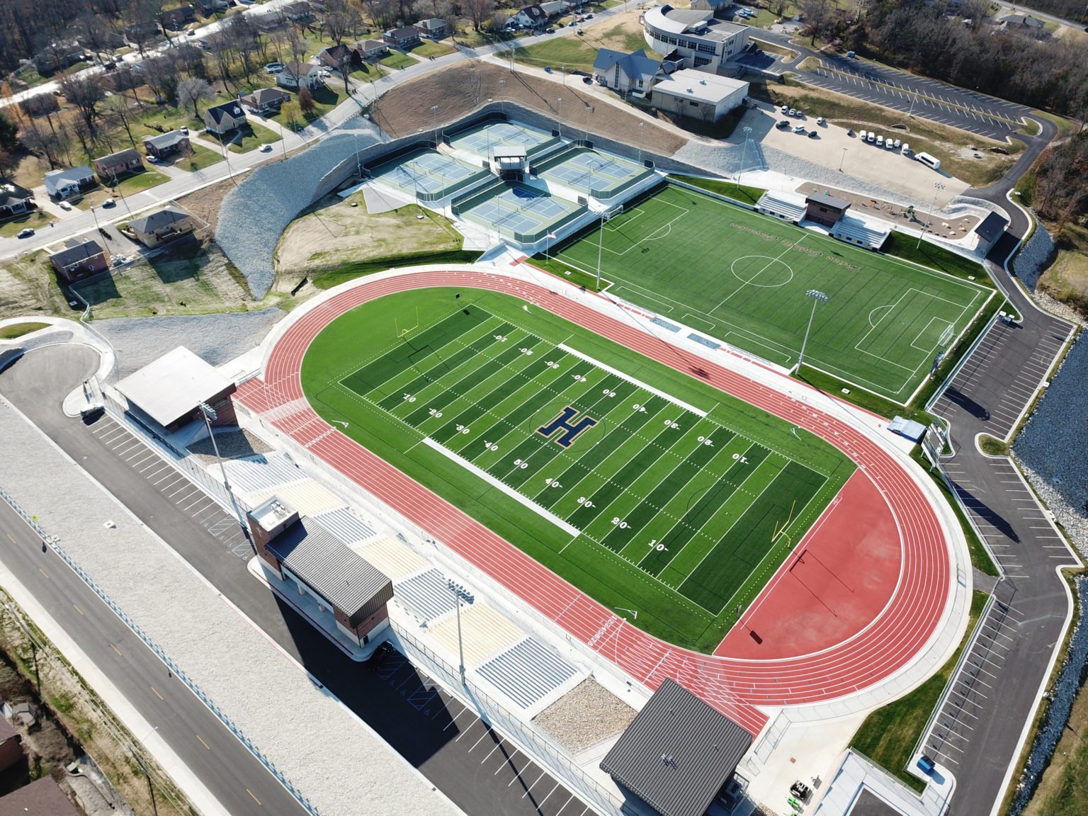 Helias Catholic Athletic Complex - Sircal Contracting, Inc.